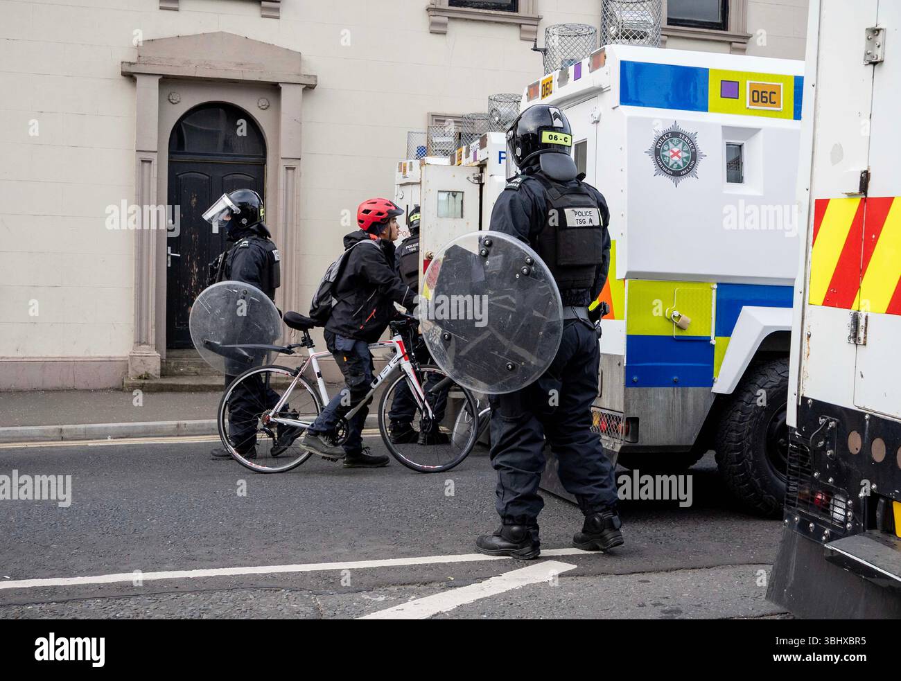 Ballymena, Northern Ireland 11th Jun 2025. Riot police on the streets ...