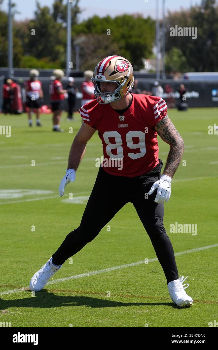 San Francisco 49ers tight end Luke Farrell (89) runs a drill during ...