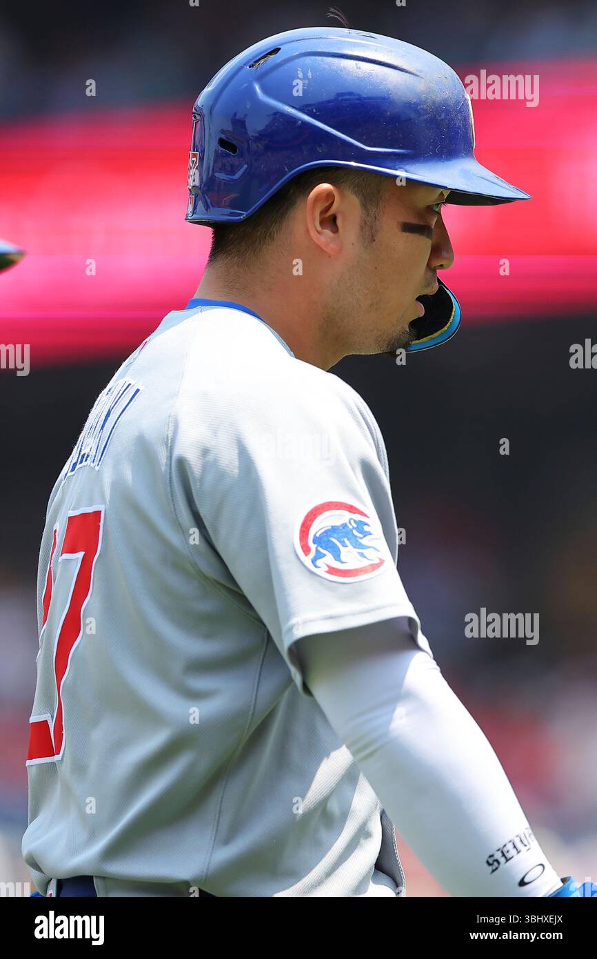PHILADELPHIA, PA - JUNE 11: Seiya Suzuki #27 of the Chicago Cubs walks ...