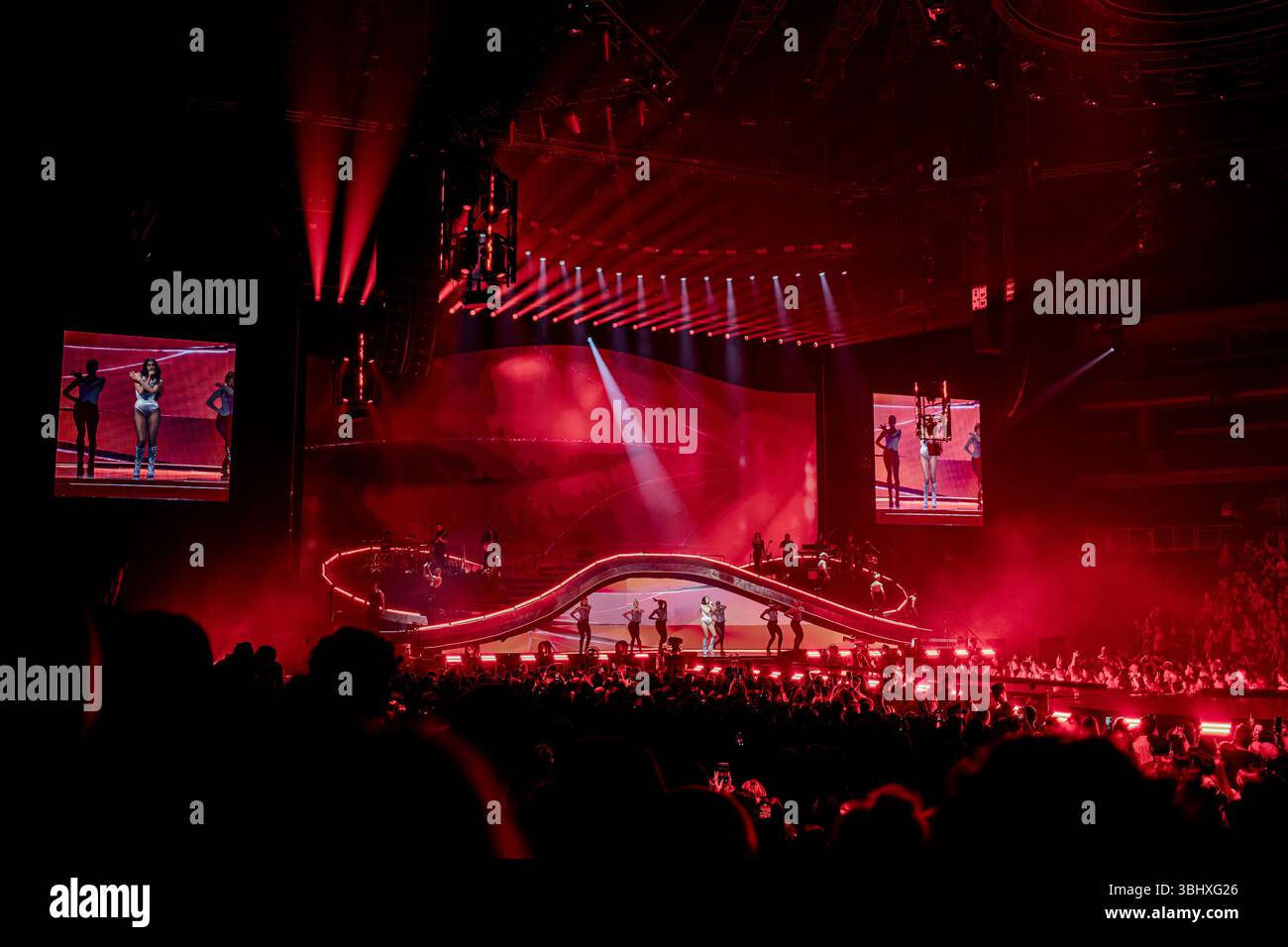 Prague, Czech Republic - 28 May, 2025. Pop super star singer Dua Lipa ...