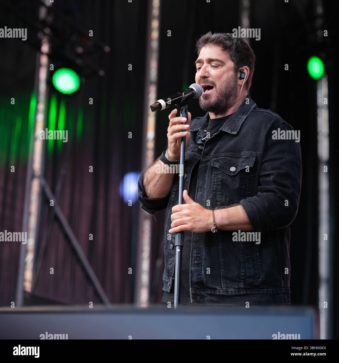 Singer Antonio Orozco performs during the VIVE DIAL HOMENAJE A MADRID ...