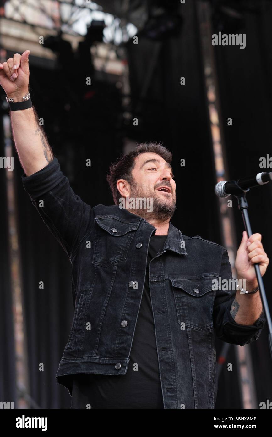 Singer Antonio Orozco performs during the VIVE DIAL HOMENAJE A MADRID ...