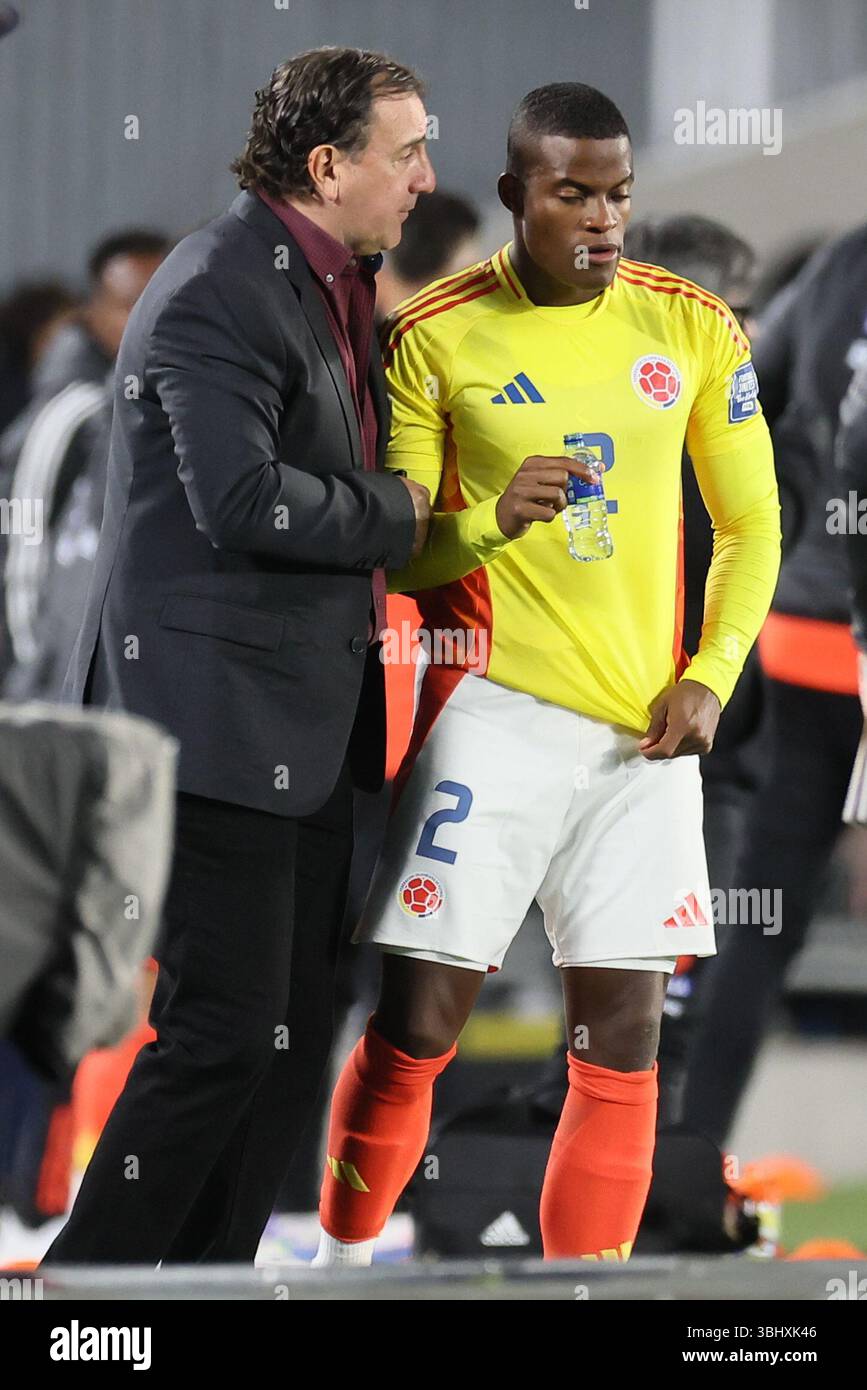 Colombia's national team head coach Argentinian Nestor Lorenzo (L ...