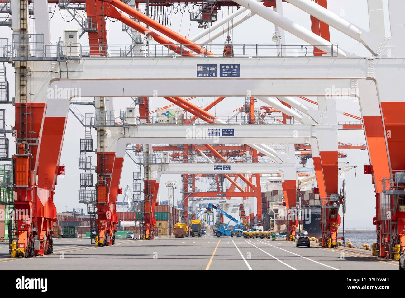Tokyo, Japan. 14th May, 2025. Shipping dock inside Tokyo Bay on May 14 ...
