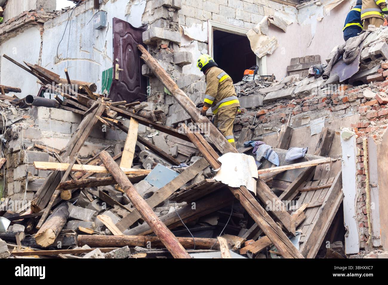 Kharkiv, Ukraine, June 11, 2025 Firefighters are responding to a ...