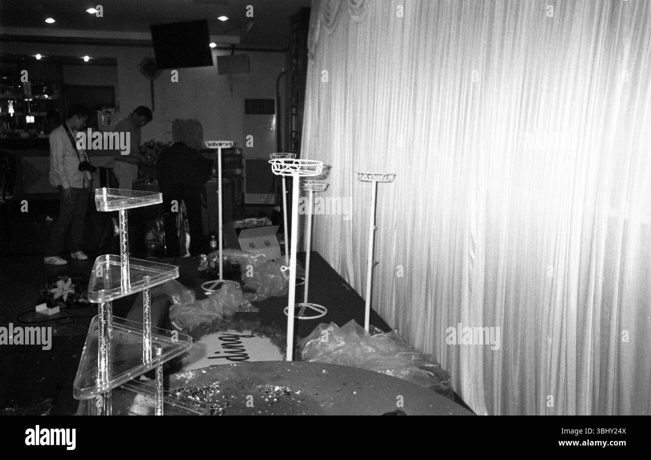 Teardown process hi-res stock photography and images - Alamy