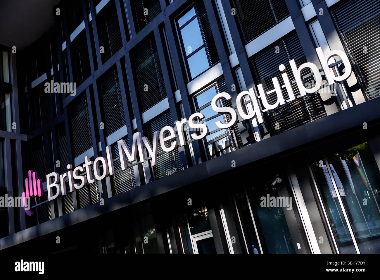 Bms symbol hi-res stock photography and images - Alamy