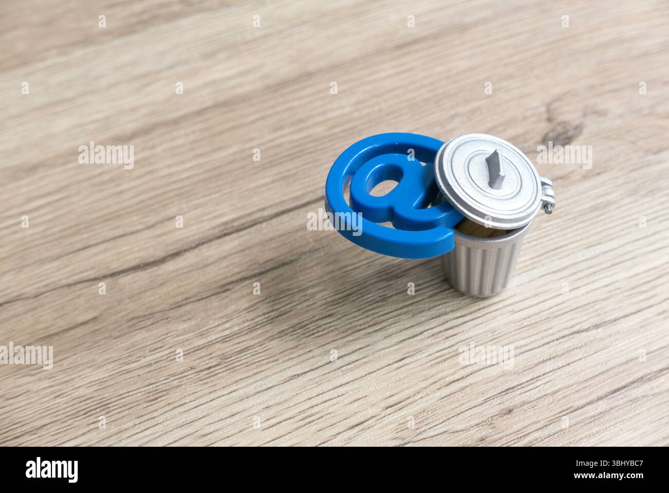 Managing Email Overload: Strategies to Clean Up Your Inbox and Enhance Communication Efficiency ...