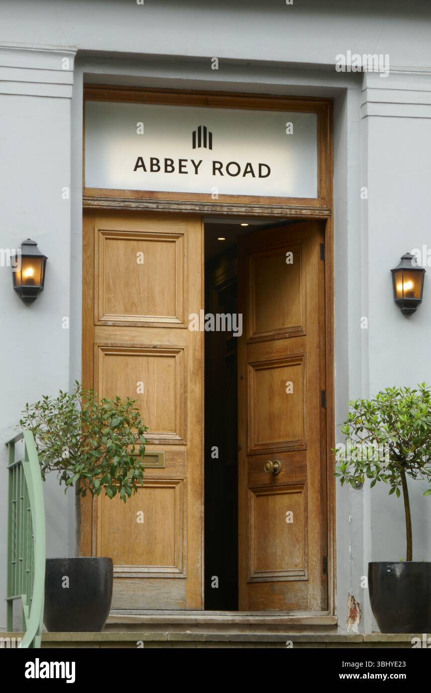 London, England 27th May 2025 Abbey Road Studios on May 27, 2025 in ...