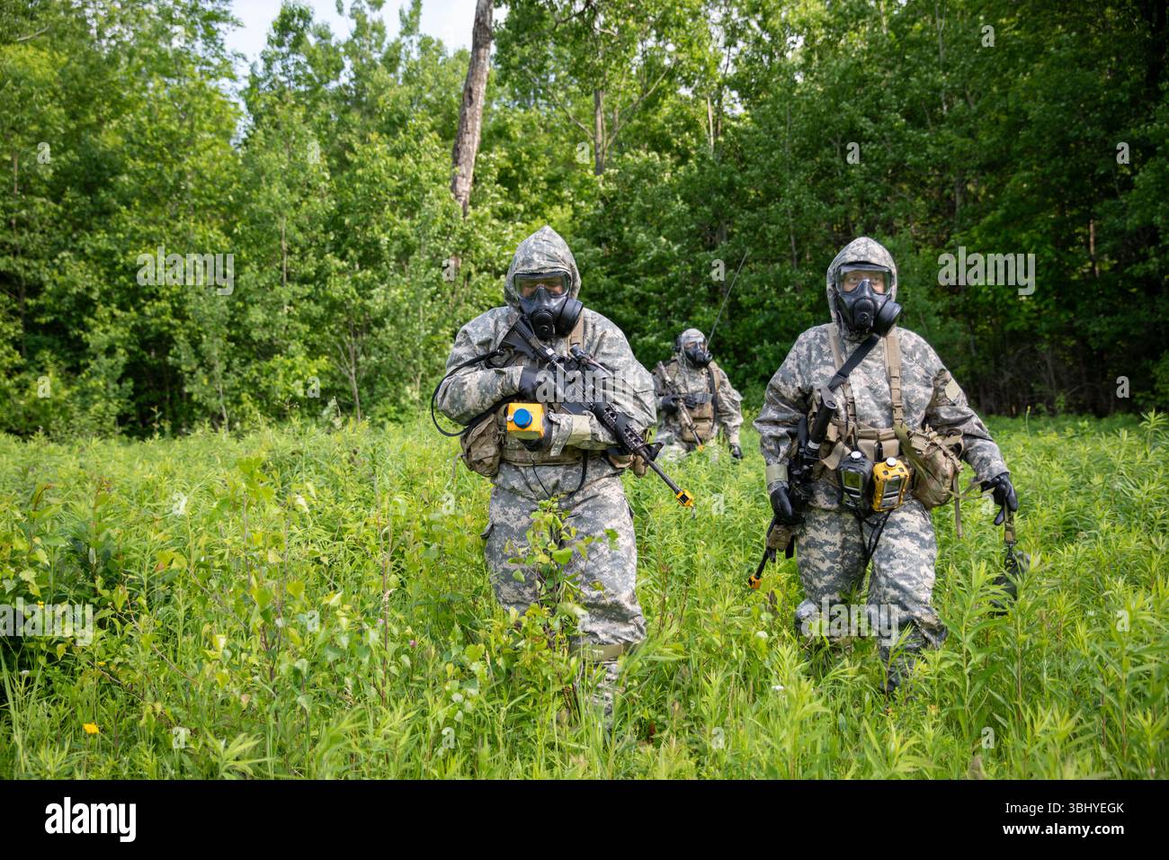 Soldiers with the CBRN Reconnaissance and Surveillance Platoon, 2nd ...