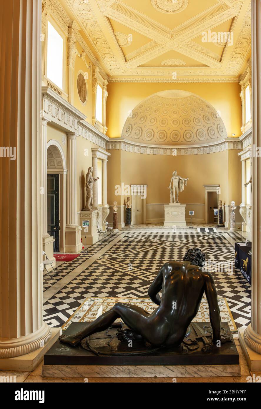 Entrance hall syon house hi-res stock photography and images - Alamy