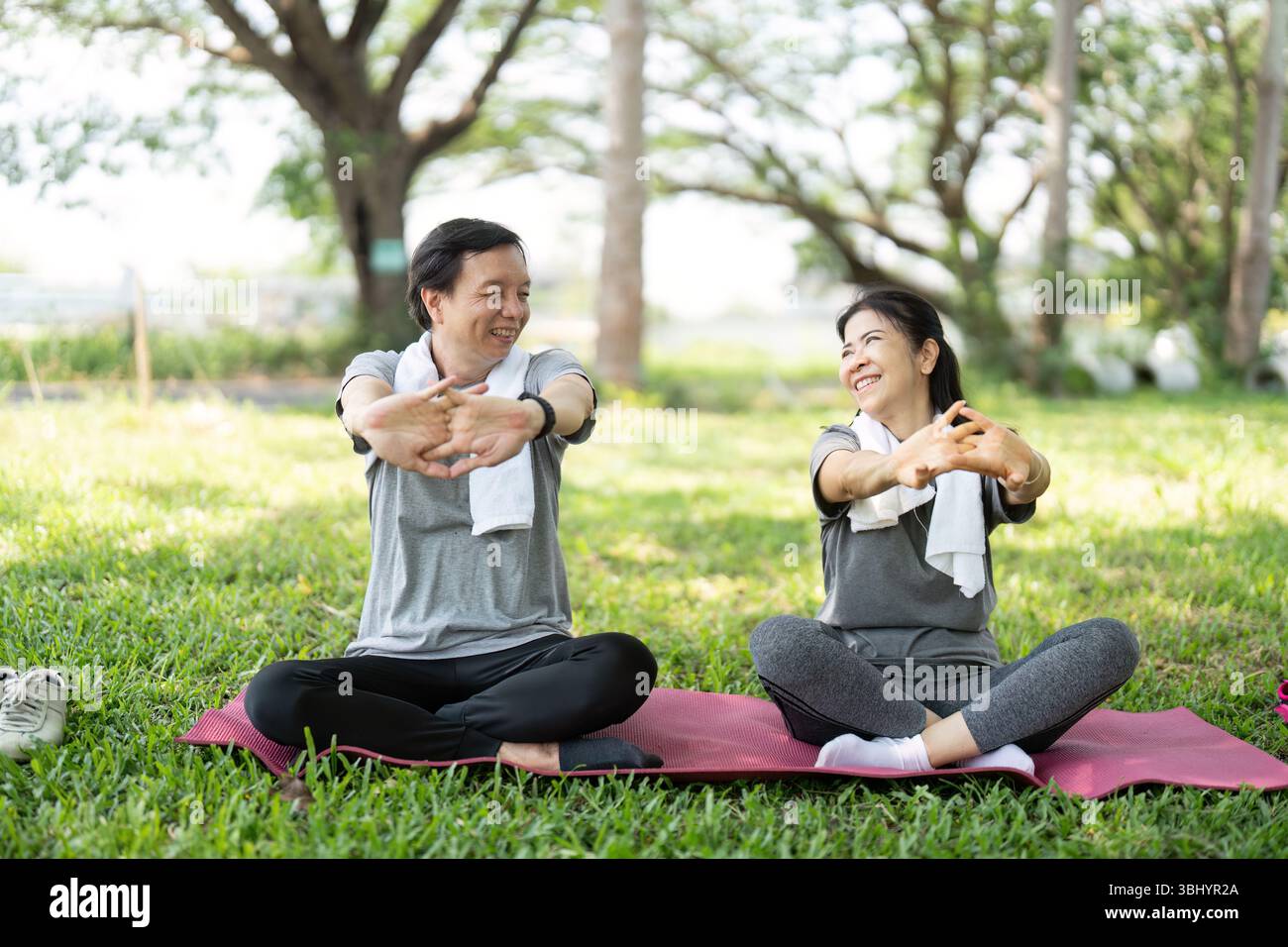 Couple sharing joyful moments hi-res stock photography and images - Alamy