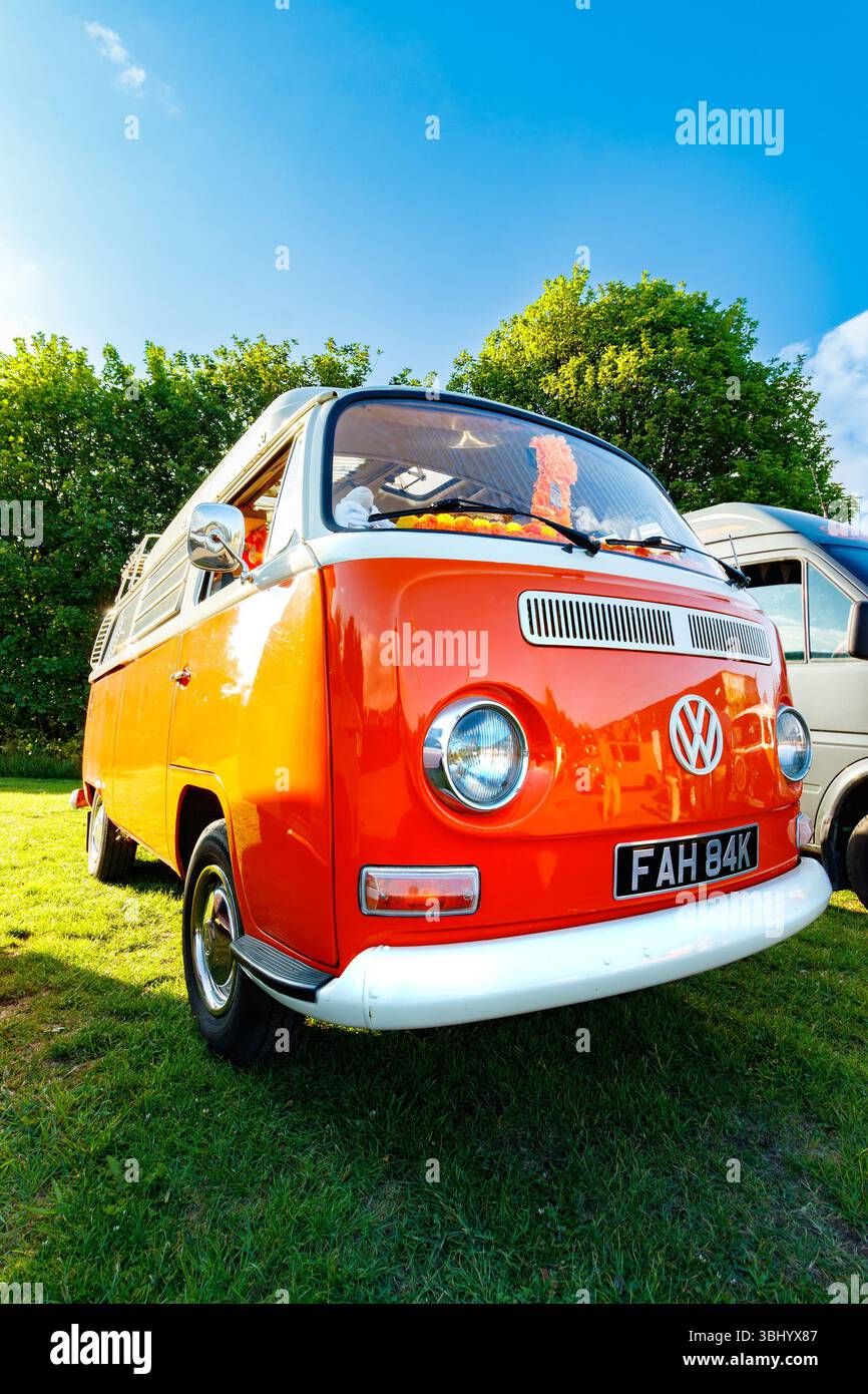 dramatic wide angle Vibrant two tone orange vintage Type 1 Volkswagen ...
