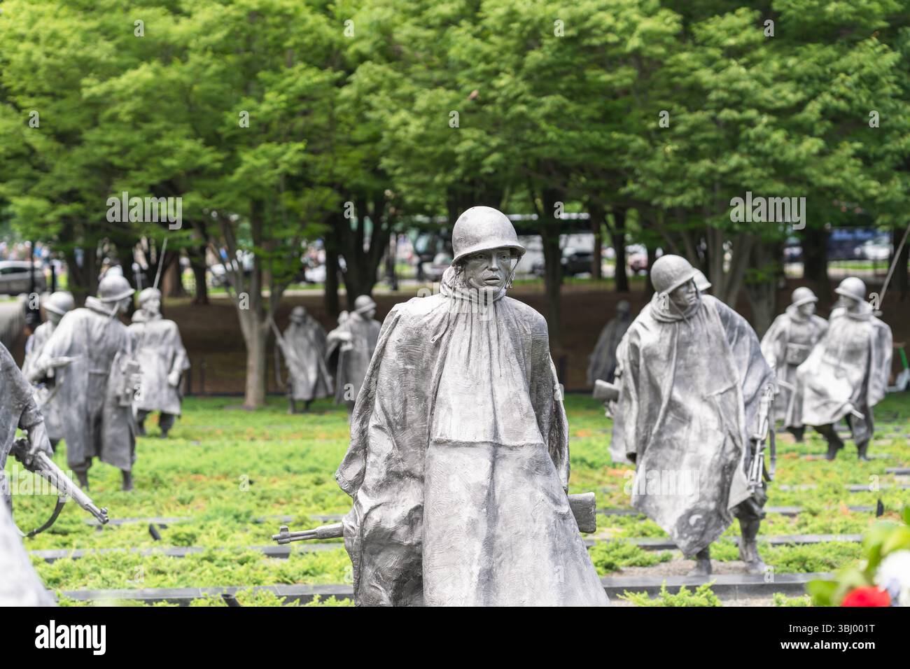 Washington D.C., USA, May 26, 2025. Bronze statues of soldiers at the ...
