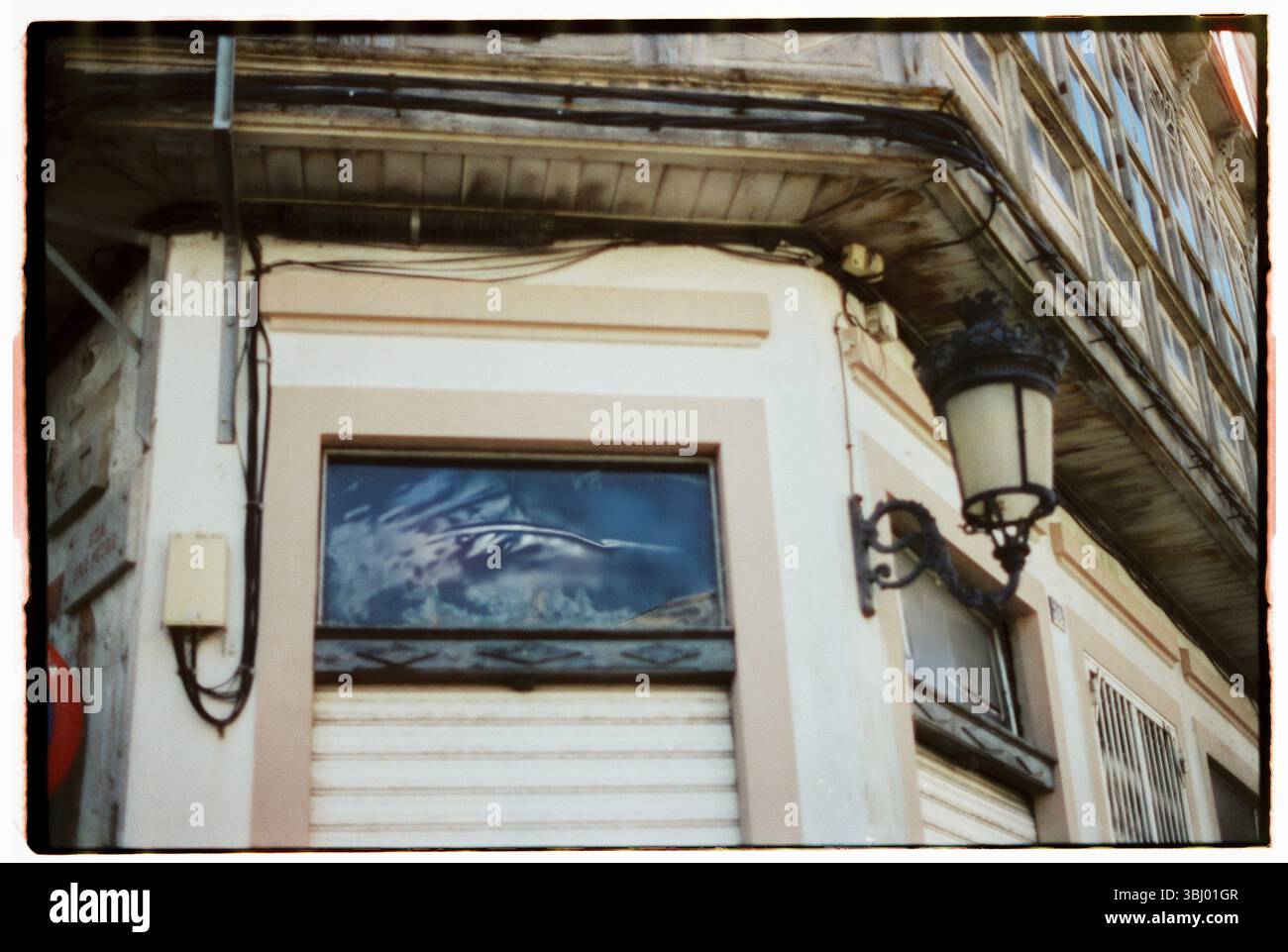 Architectural detail corner facade Cut Out Stock Images & Pictures - Alamy