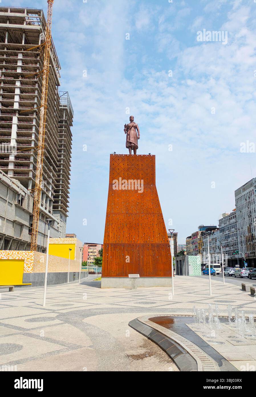 Statue of Queen Njinga Mbande at the Largo do Kinaxixi. Luanda, Angola ...