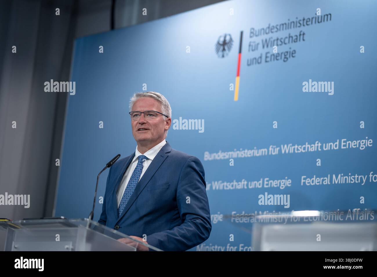 Mathias Cormann, Generalsekretär der OECD, im BundeswirtschaftsministeriumÜbergabe aktueller ...