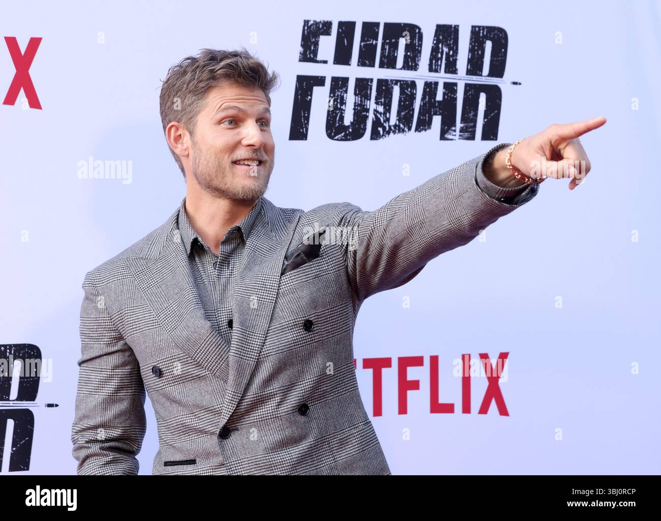 Travis Van Winkle attends the Netflix "FUBAR" Season 2 Los Angeles ...