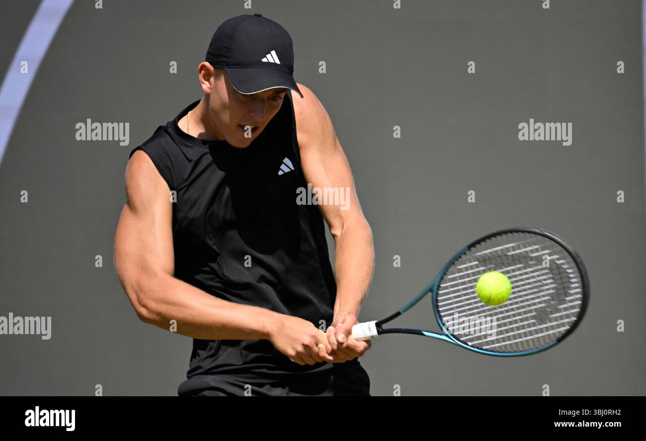 Justin Engel (GER) Aktion Tennis Herren BOSS Open ATP 250 Stuttgart ...
