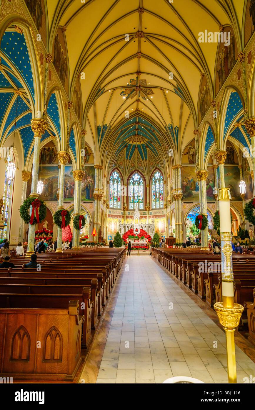Savannah, GA, December 28, 2023: Interior view of the Cathedral ...