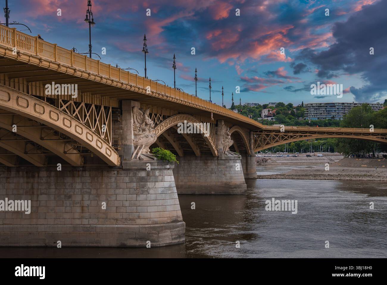 Sunset on margaret bridge hi-res stock photography and images - Alamy
