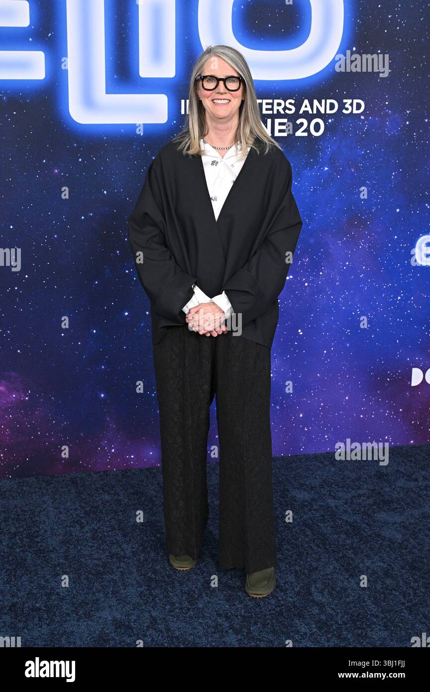 Mary Alice Drumm bei der Premiere des Animationsfilms 'Elio' im El ...