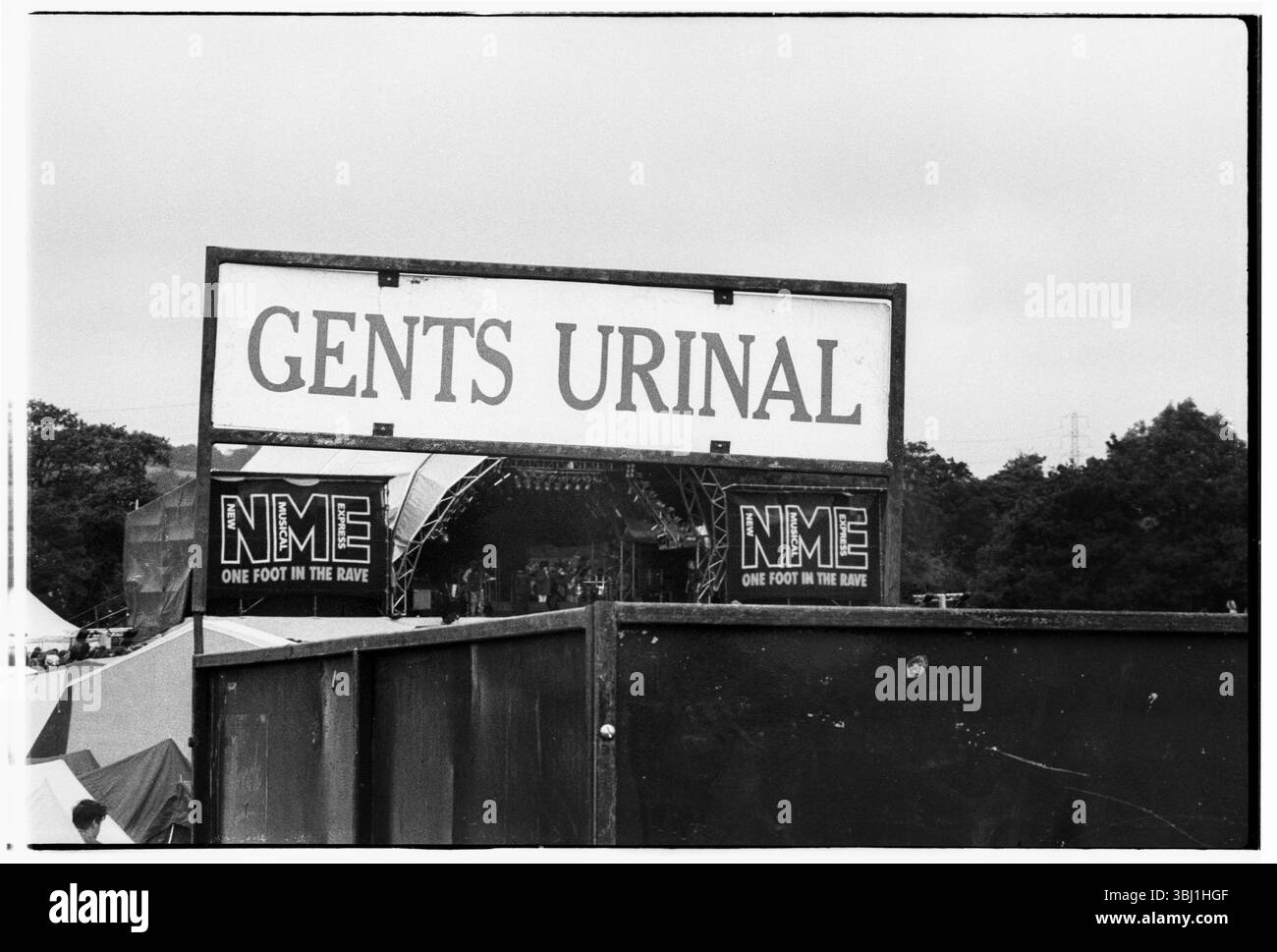 FESTIVAL LOOS, URINALS, TOILETS, GLASTONBURY 1993: The infamous Gents ...
