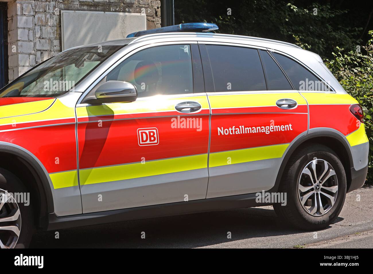 Tödlicher Bahnunfall An einem Bahnübergang mit Halbschranke ereignete ...