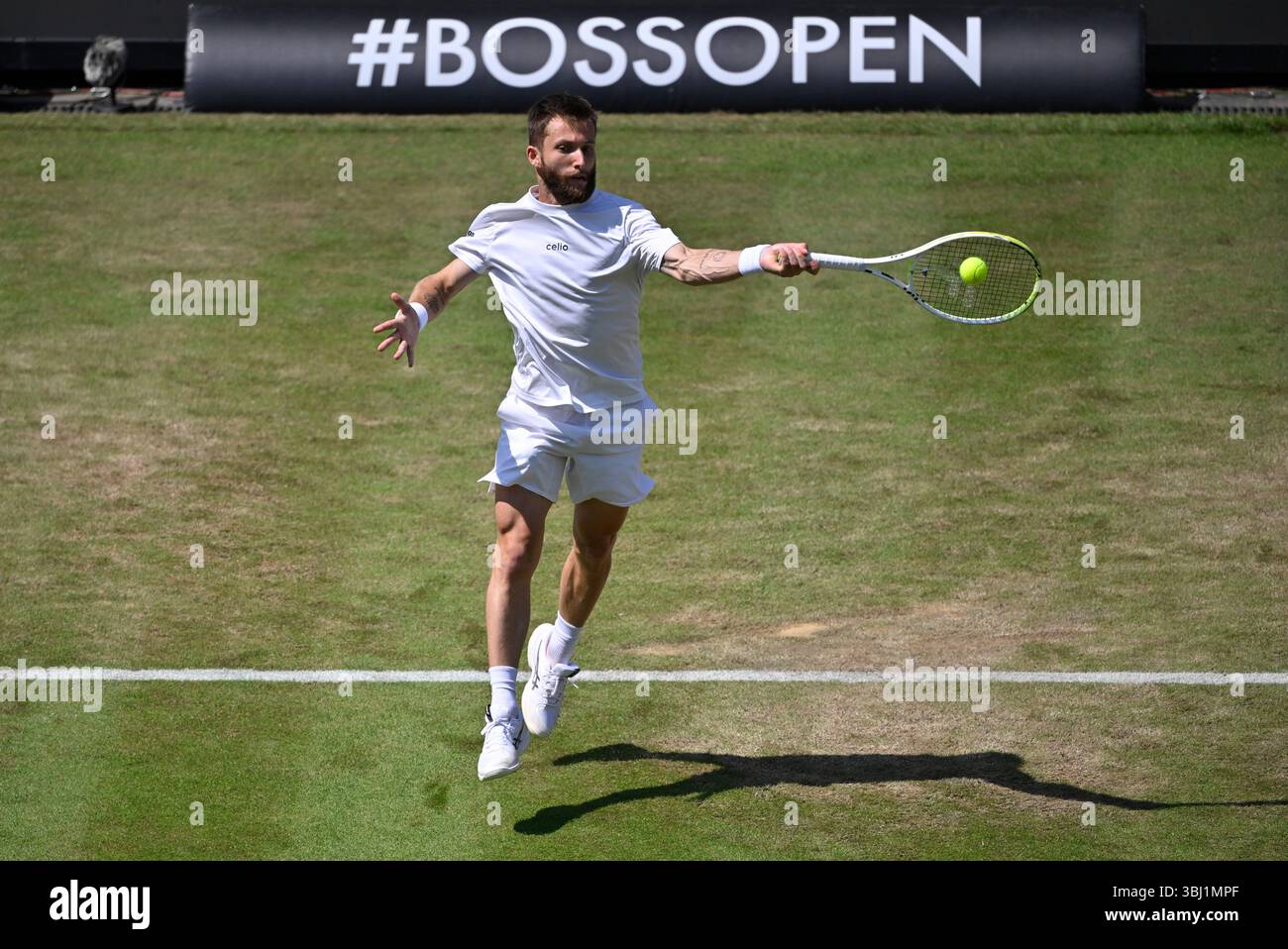 Corentin Moutet (FRA) Aktion Tennis Herren BOSS Open ATP 250 Stuttgart ...