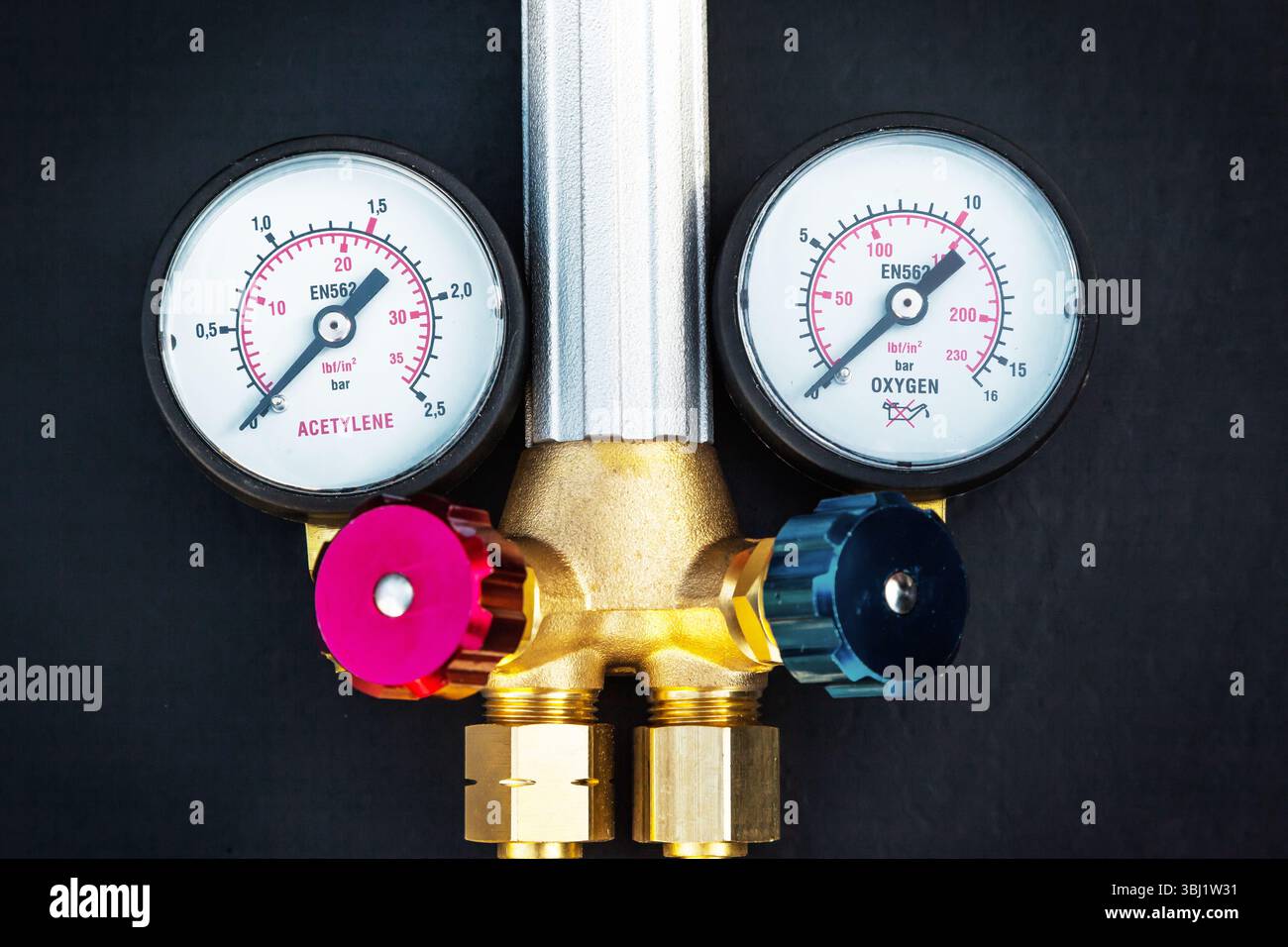 New cutter and two monometers for acetylene and oxygen, for gas cutting ...