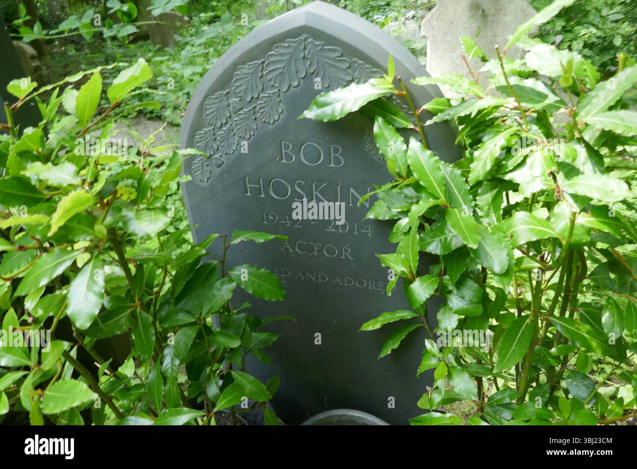 London, England 29th May 2025 Actor Bob Hoskins Grave at Highgate ...