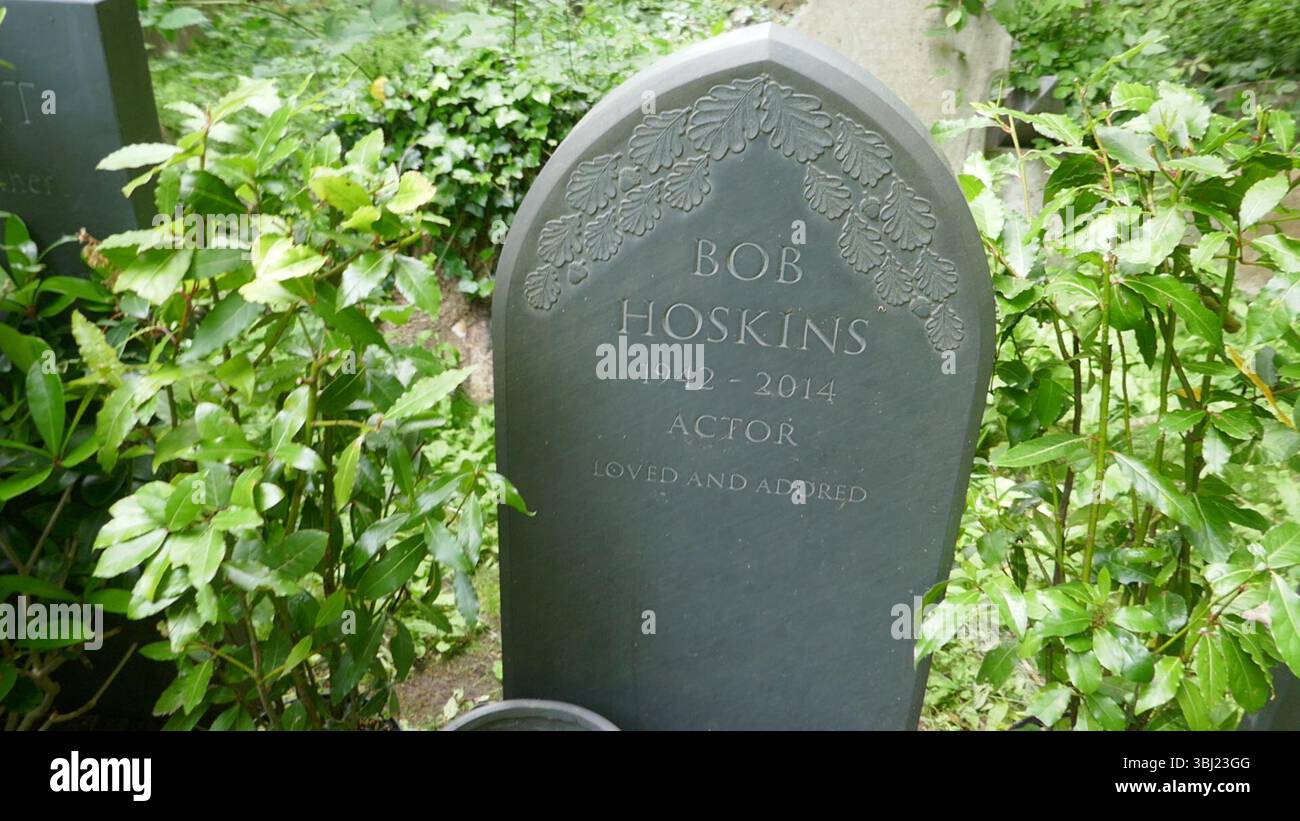 London, England 29th May 2025 Actor Bob Hoskins Grave at Highgate ...