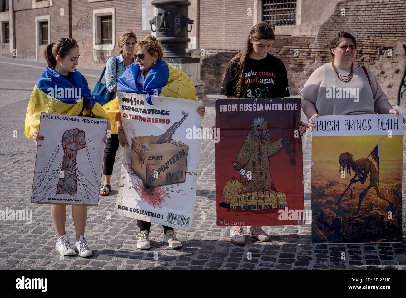 Ukrainians demonstrate against Russia s aggression ROME, ITALY - JUNE ...
