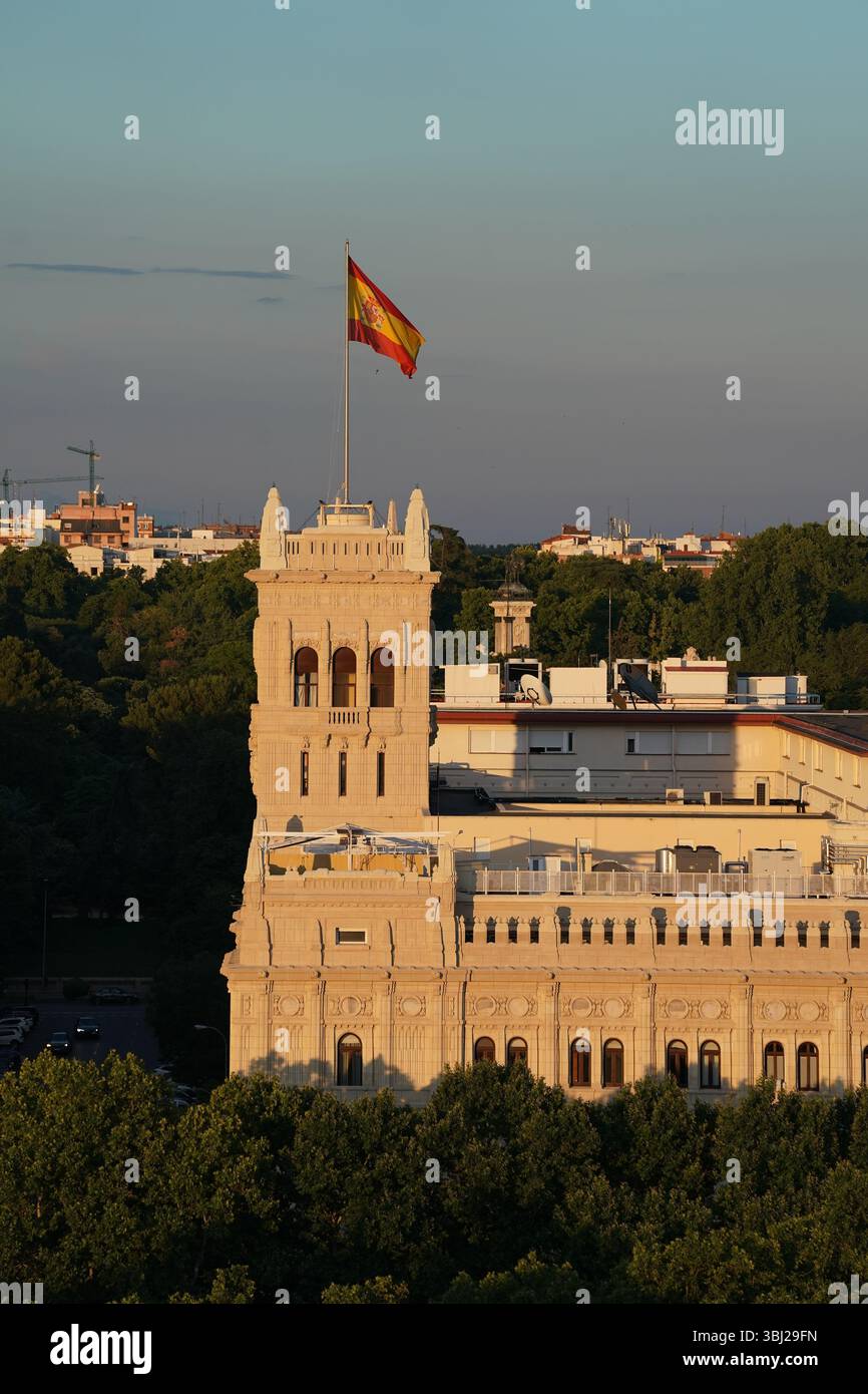 Madrid plaza mayor aerial hi-res stock photography and images - Alamy