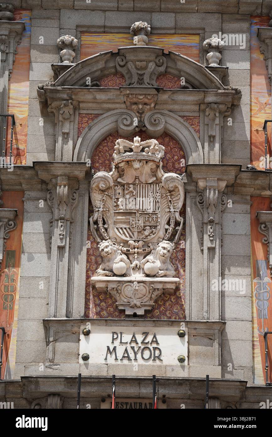 Madrid plaza mayor old hi-res stock photography and images - Alamy