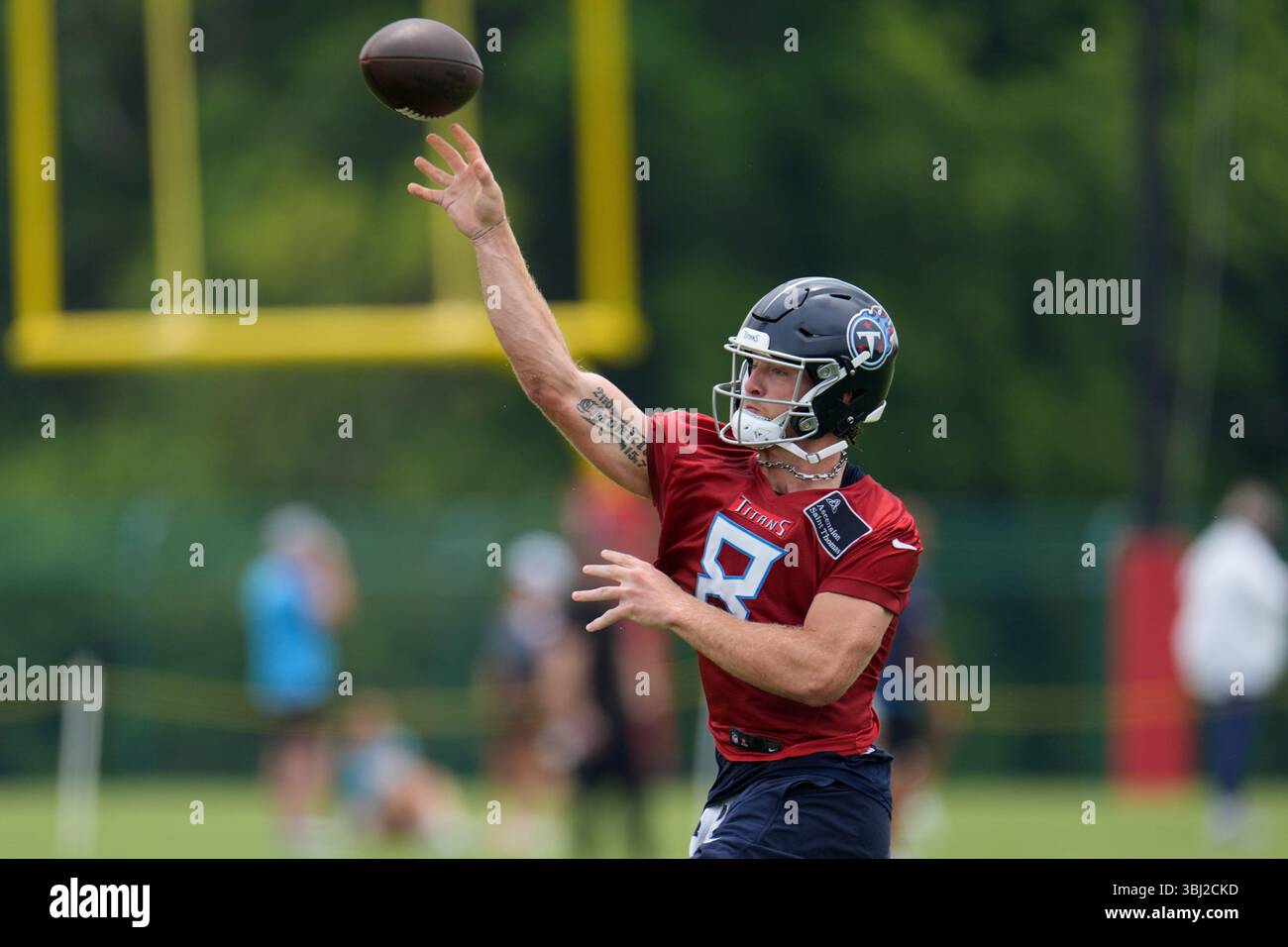 Tennessee Titans quarterback Will Levis (8) throws a pass during ...