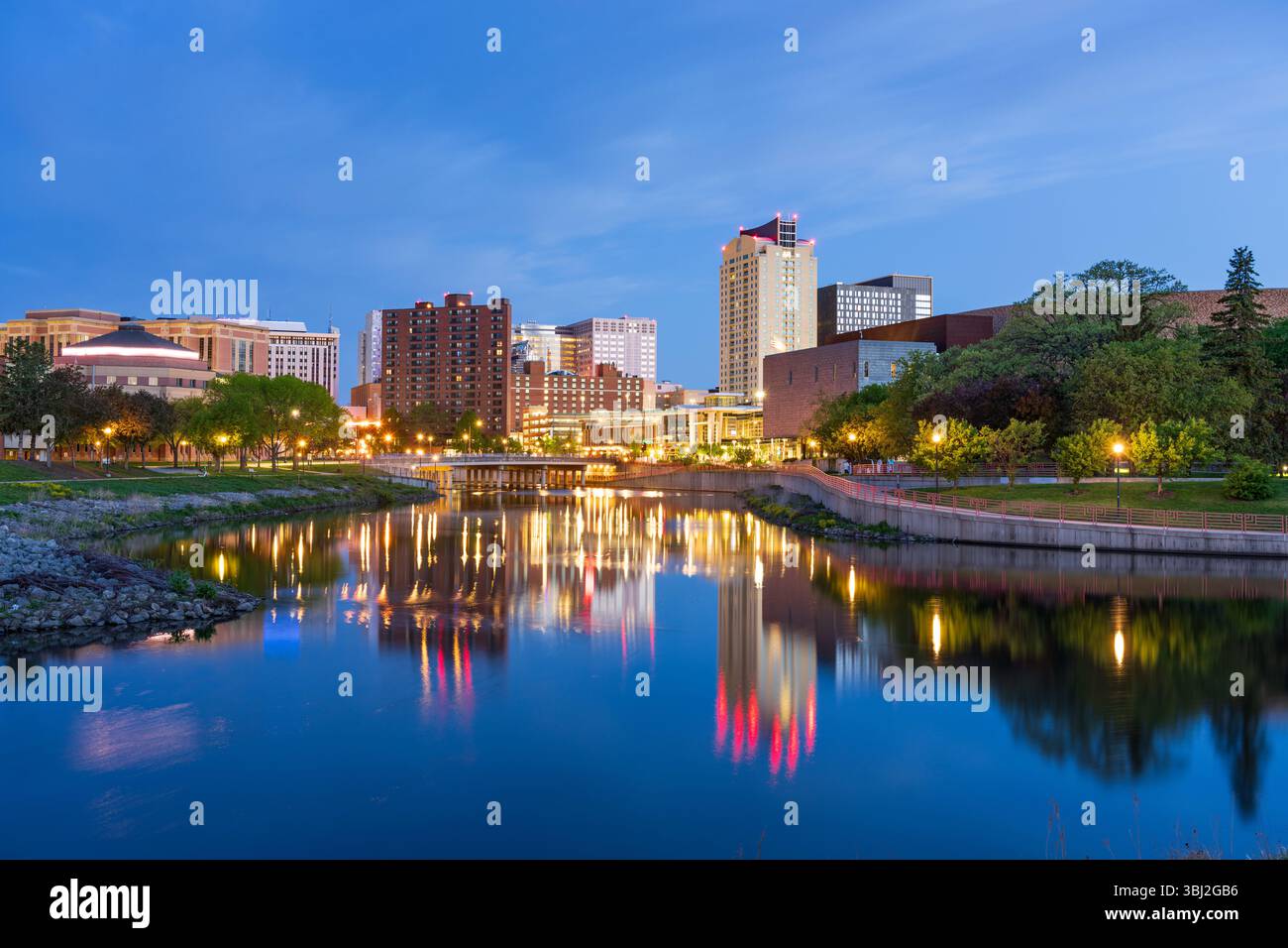 Rochester, Minnesota, USA cityscape on the Zumbro River at blue hour ...