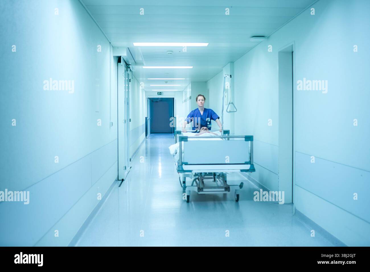 Heldin (2025)Late Shift (2025) Leonie Benesch *Filmstill - Editorial Use Only* see Special ...