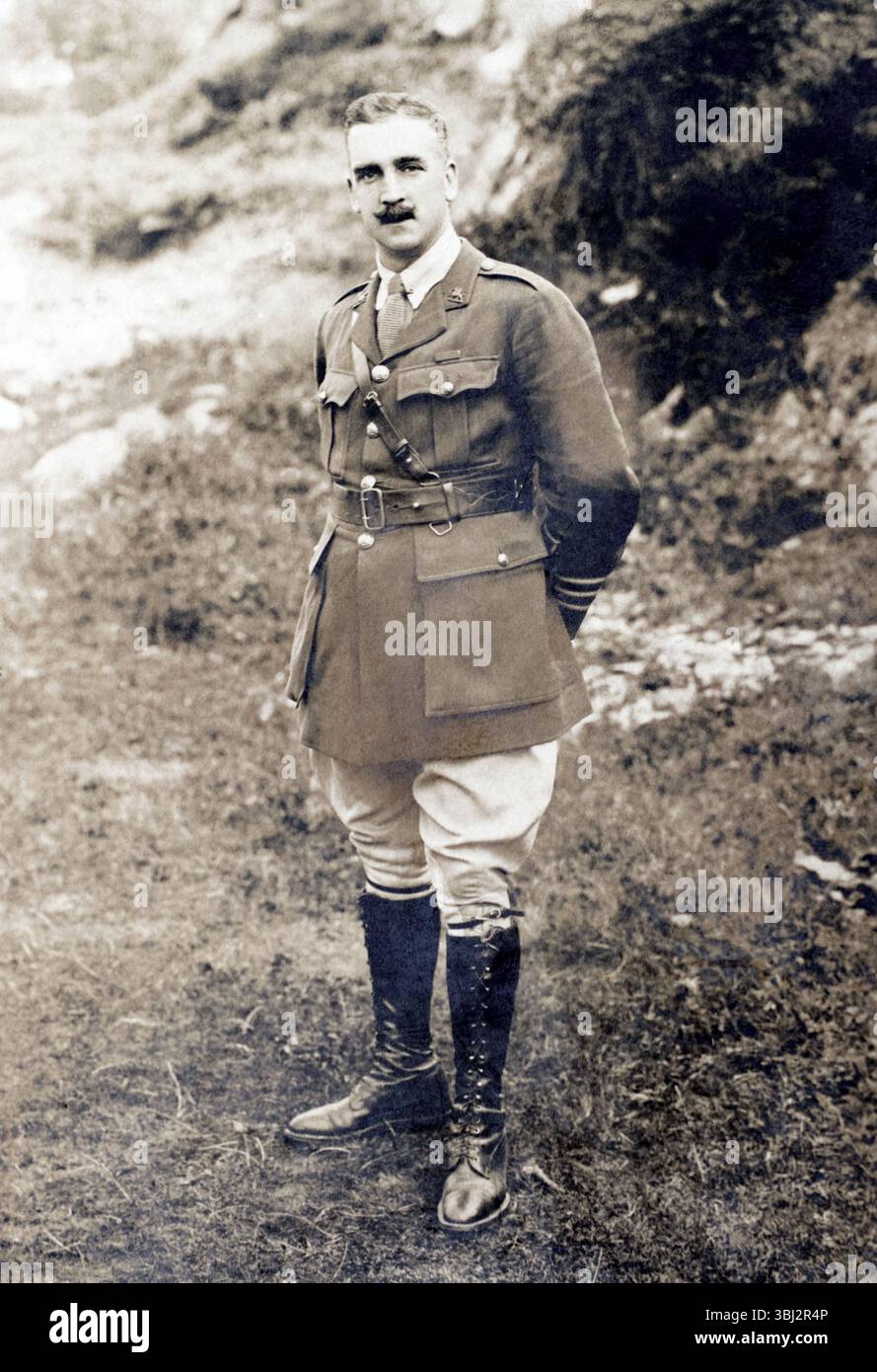 A senior officer in the Welsh Regiment during the First World War Stock ...
