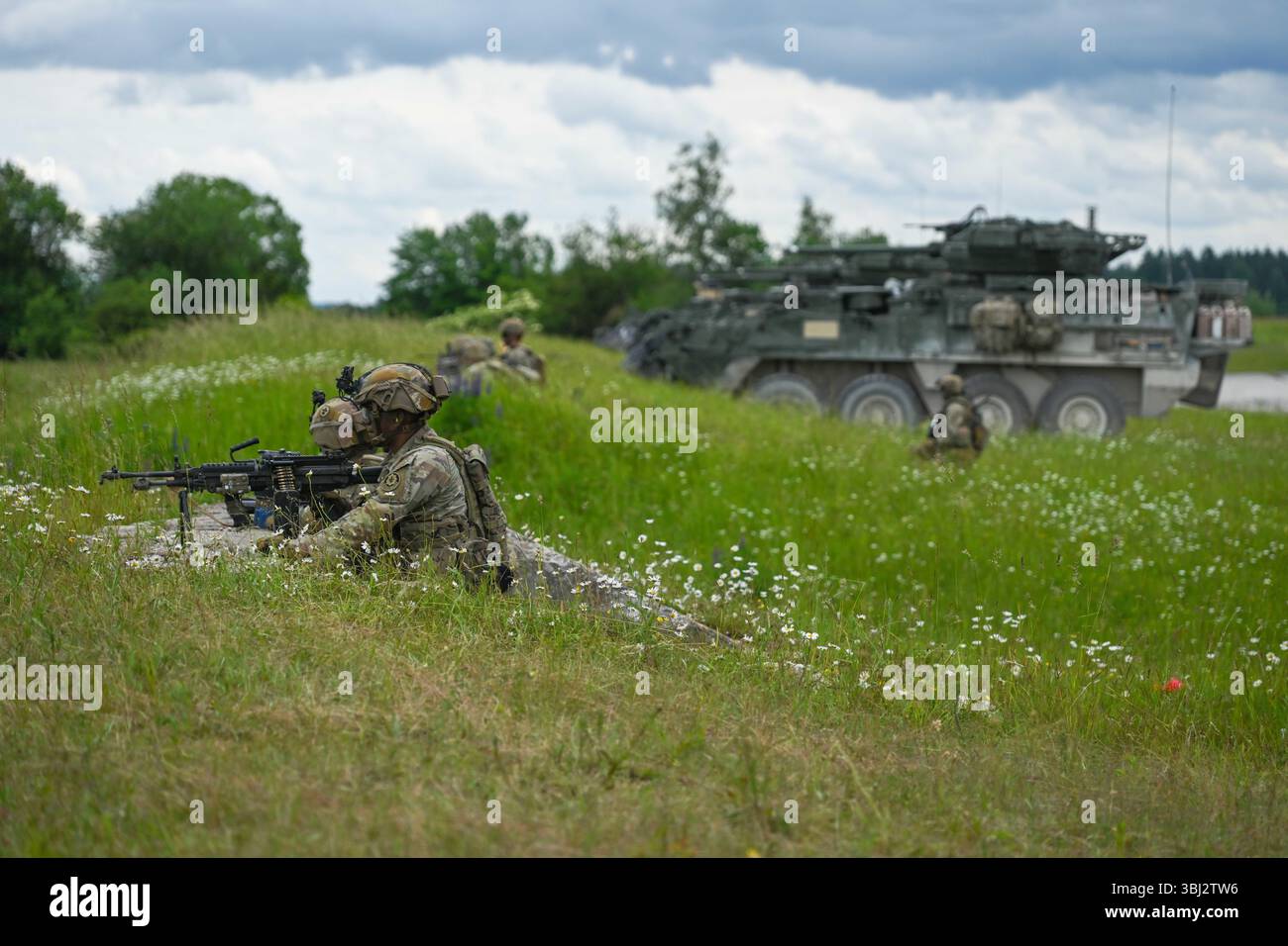 Grafenwoehr, Bayern, Germany. 5th June, 2025. U.S. Soldiers assigned to ...