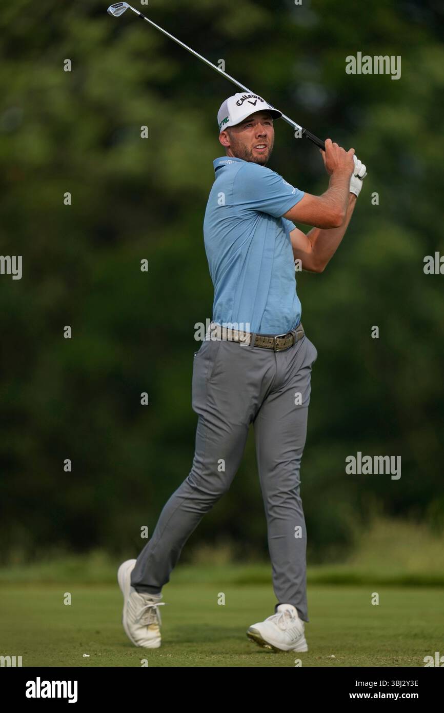 Sam Burns tees off on the 16th hole during the first round of the U.S. Open golf tournament at ...