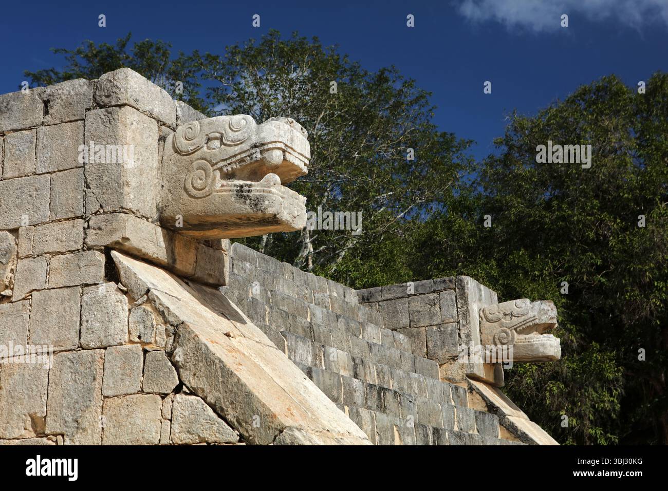 Temple of the Eagles and Jaguars in Chichen Itza, Yucatan, Mexico Stock ...