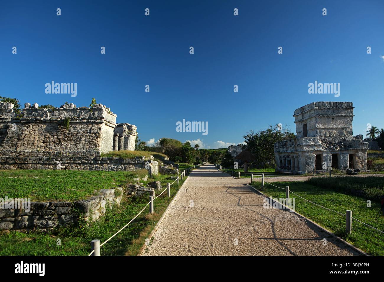 The House of the Chultun and The Temple of the Frescoes in Tulum ...