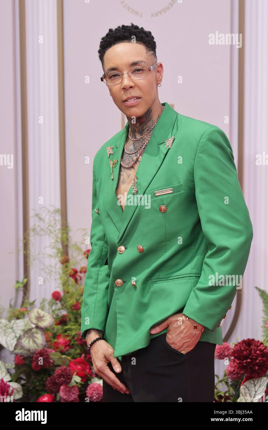 Los Angeles, USA. 10th June, 2025. Carter the Body attends the 2025 BET ...