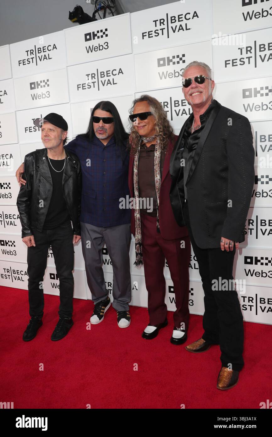 NEW YORK, NEW YORK - JUNE 11: Cast Members along with the Metallica ...