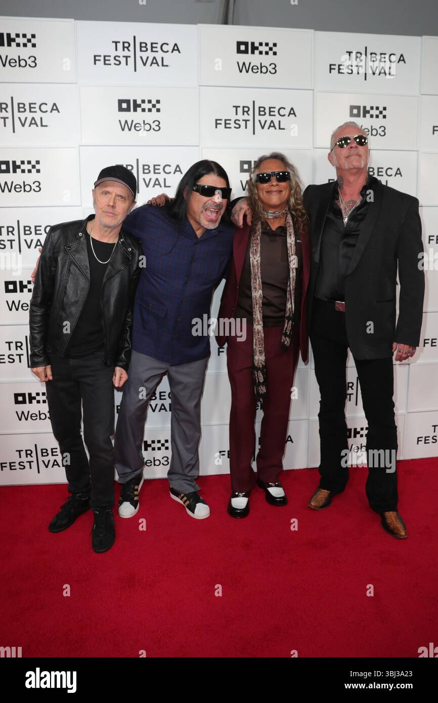 NEW YORK, NEW YORK - JUNE 11: Cast Members along with the Metallica ...