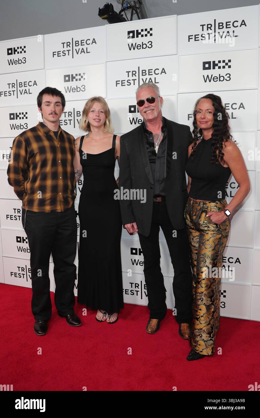 NEW YORK, NEW YORK - JUNE 11: Cast Members along with the Metallica ...