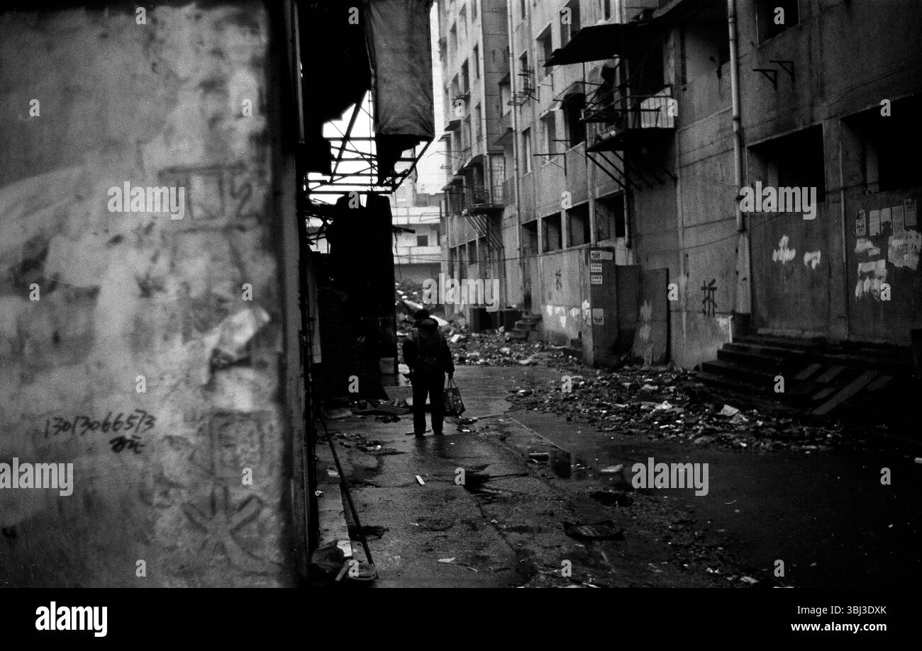 Rubble boundary wall Black and White Stock Photos & Images - Alamy
