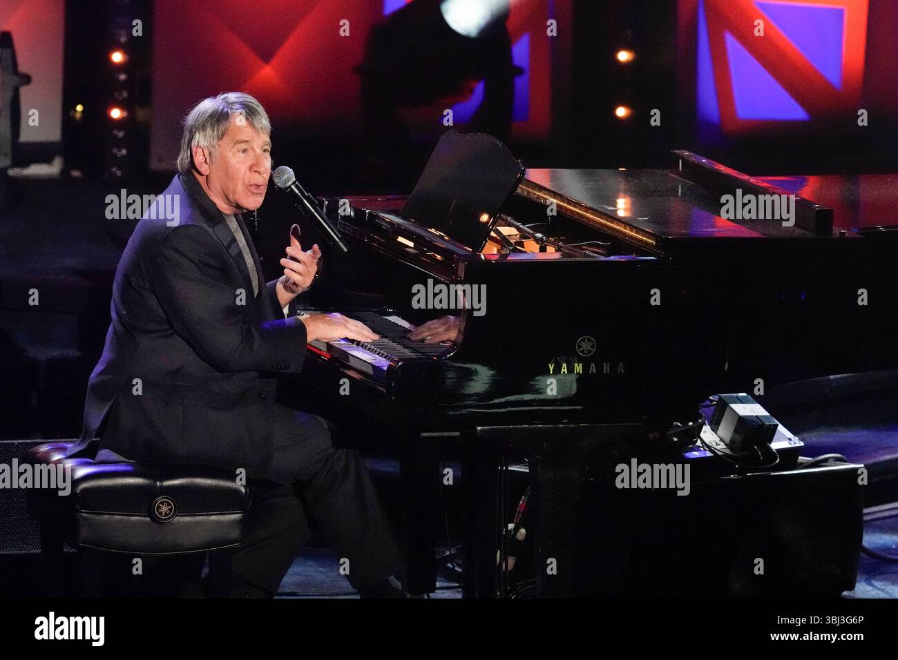 Stephen Schwartz performs during the 54th annual Songwriters Hall of ...