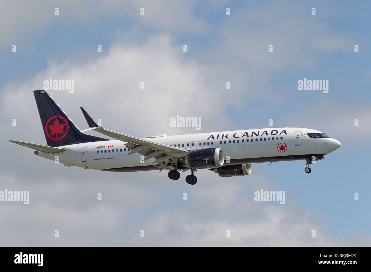 Air Canada's Boeing 737 Max 8 plane descending at the Montréal-Pierre ...
